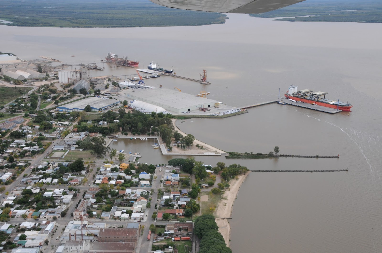 Imágenes ADMINISTRACIÓN NACIONAL DE PUERTOS : Imágenes aéreas Puerto de ...