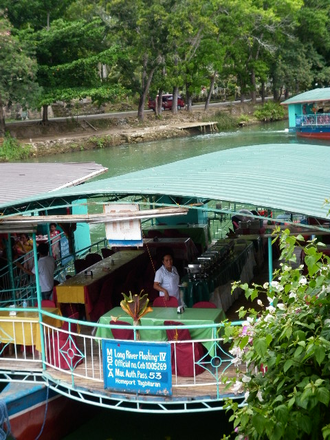 travel and leisure: Floating Restaurant of Loboc (Bohol, Philippines)