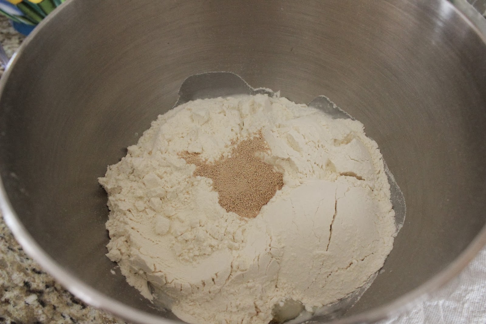 A Little Twist of Goodness: Taro Paste Filled Coconut Milk Bread