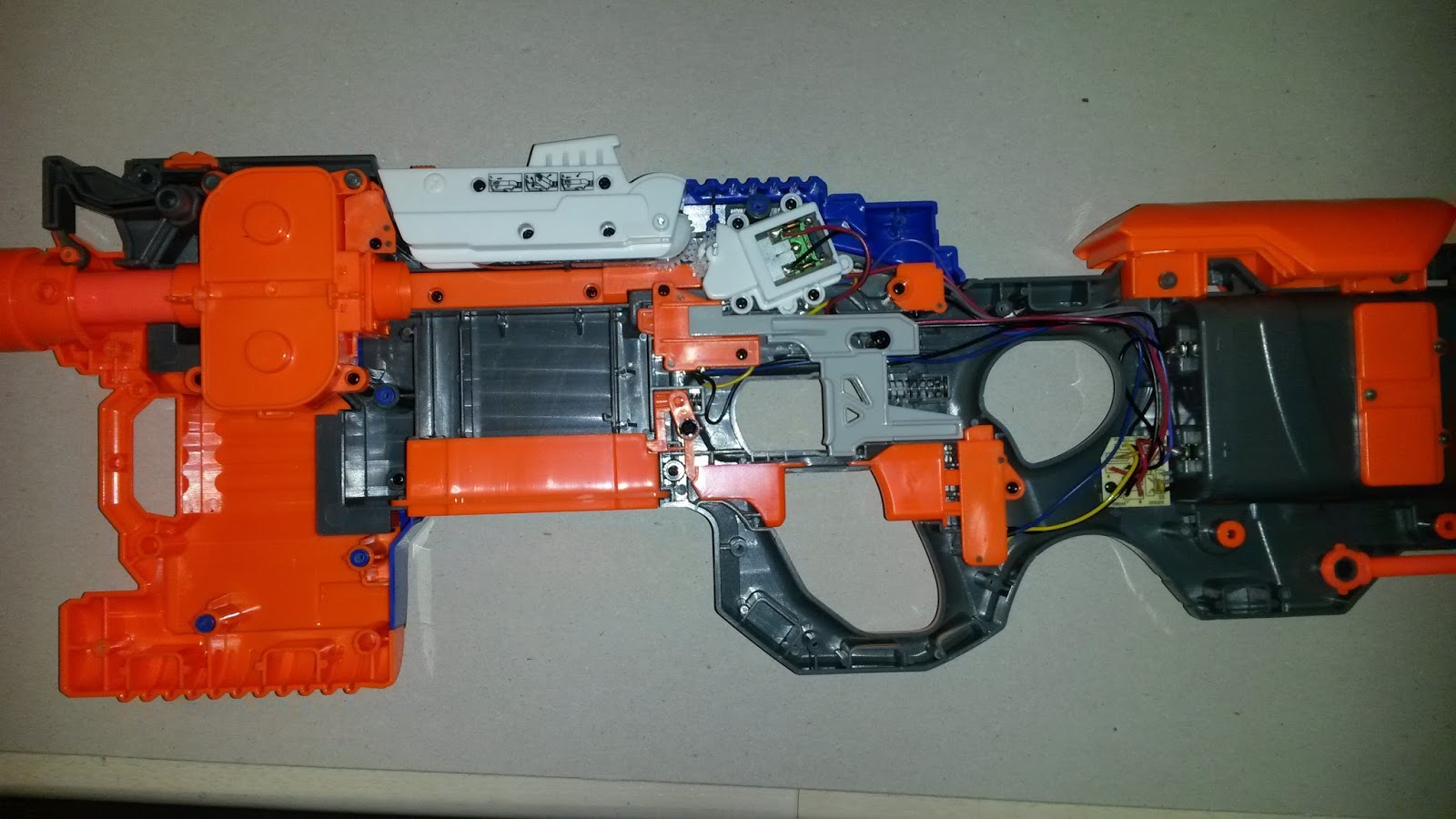 Outback Nerf: Review: Nerf Elite Hyperfire (21m Aus grey trigger)