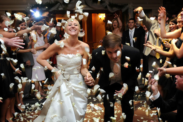 Wedding Tips - Wedding Reception Exit Ideas. - DJ:Plus! Entertainment