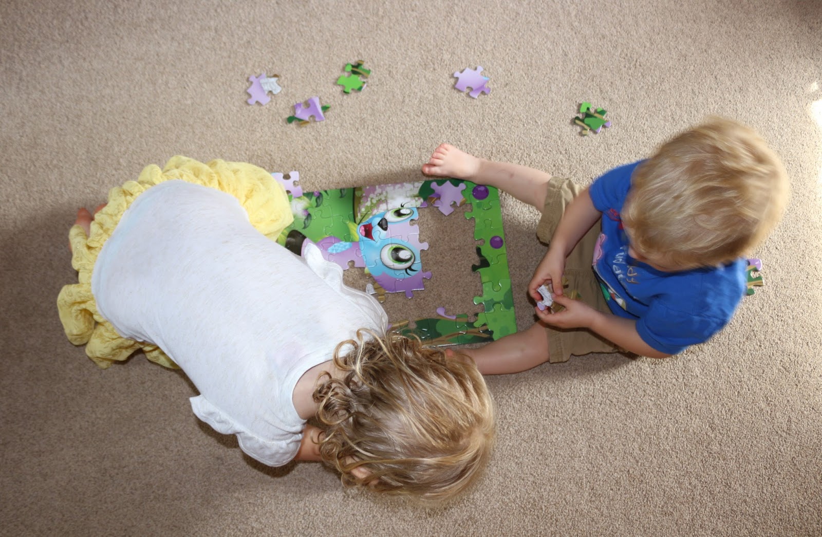 Hatchimals CollEGGtibles 48 piece Mystery Puzzle Review