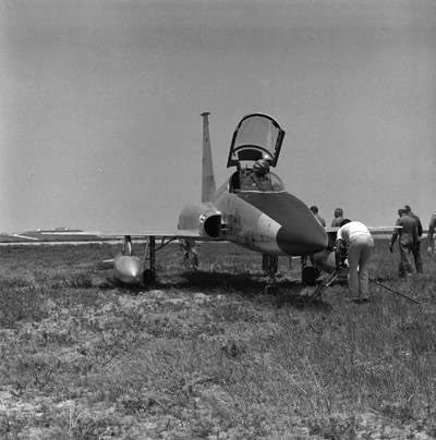 Tony Chong: Green Dreams – The U.S. Army Evaluates the N-156F