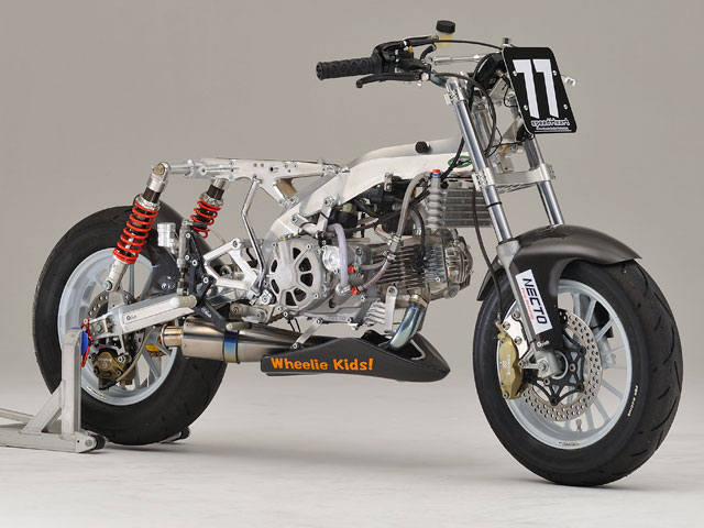 HELLOVMOTO: New Honda Monkey Racer