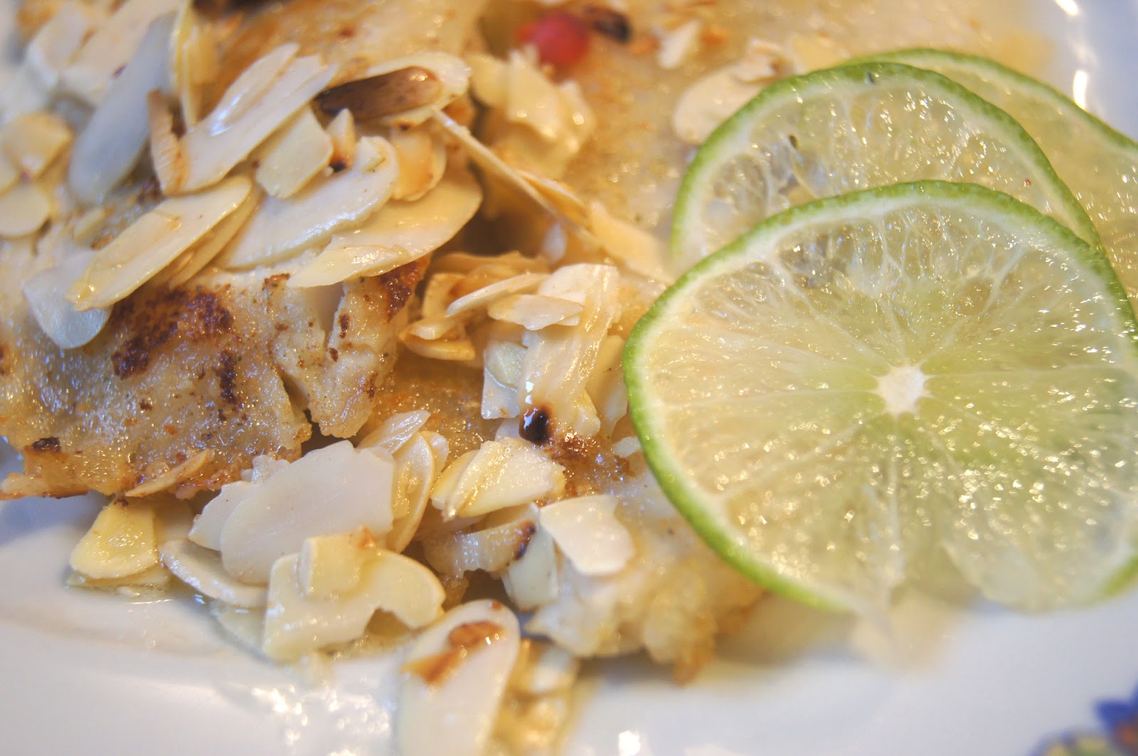 Welcome to Olioextravergin's Kitchen!: Plaice fillets with almonds