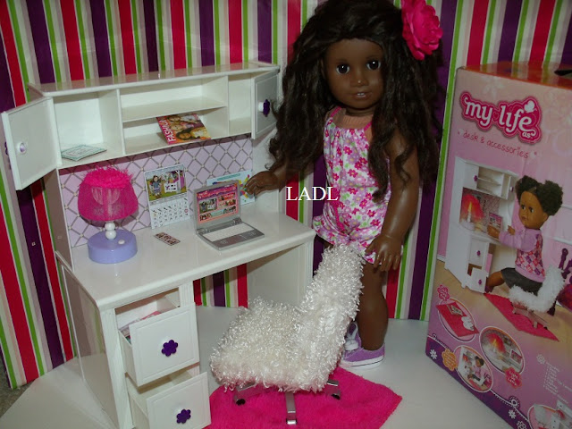 Living A Doll's Life : *Review* My Life As....Desk & Accessories Set