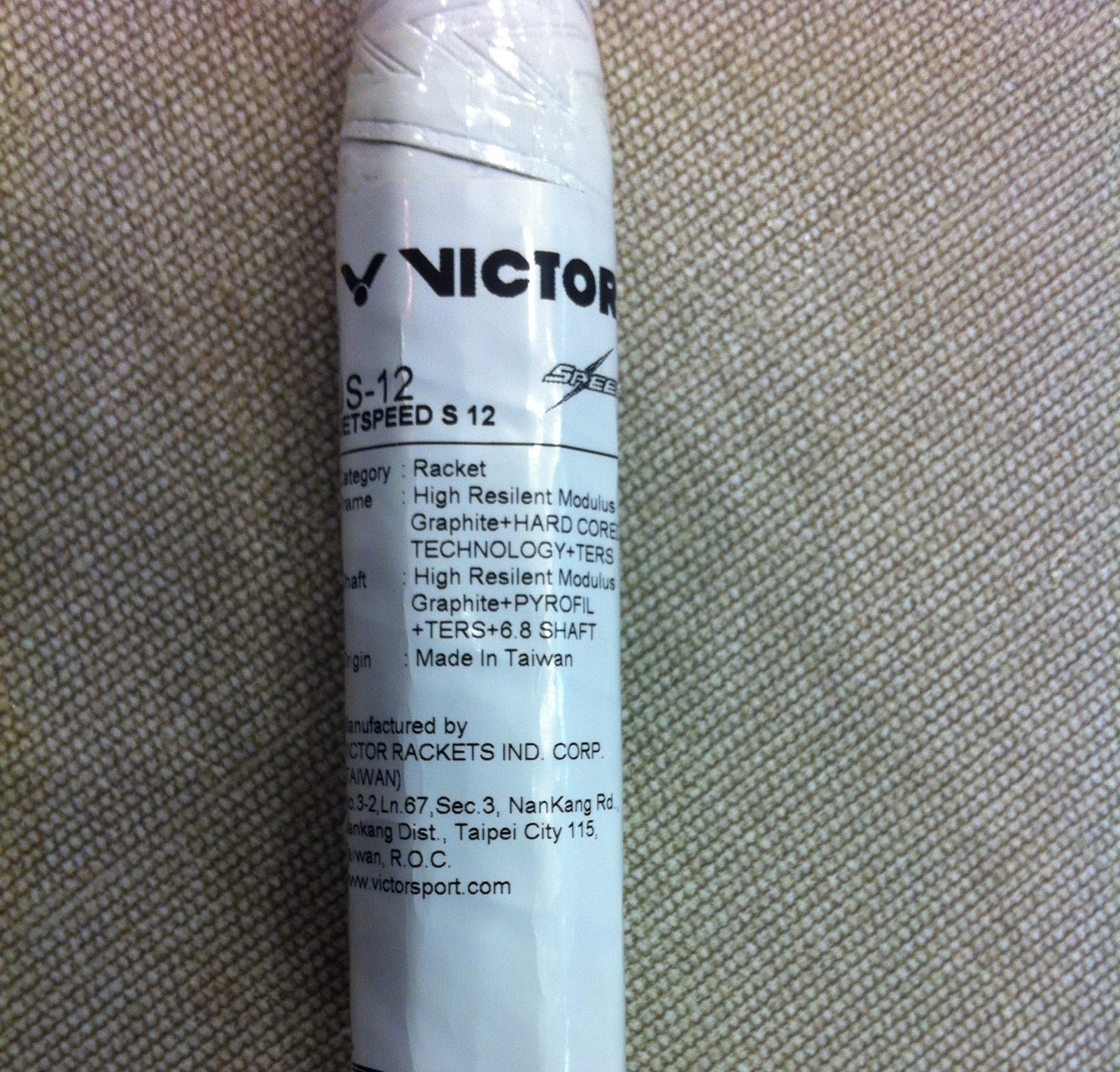 Badminton Research: Victor Jet Speed S 12 vs Victor Brave Sword 12 ...