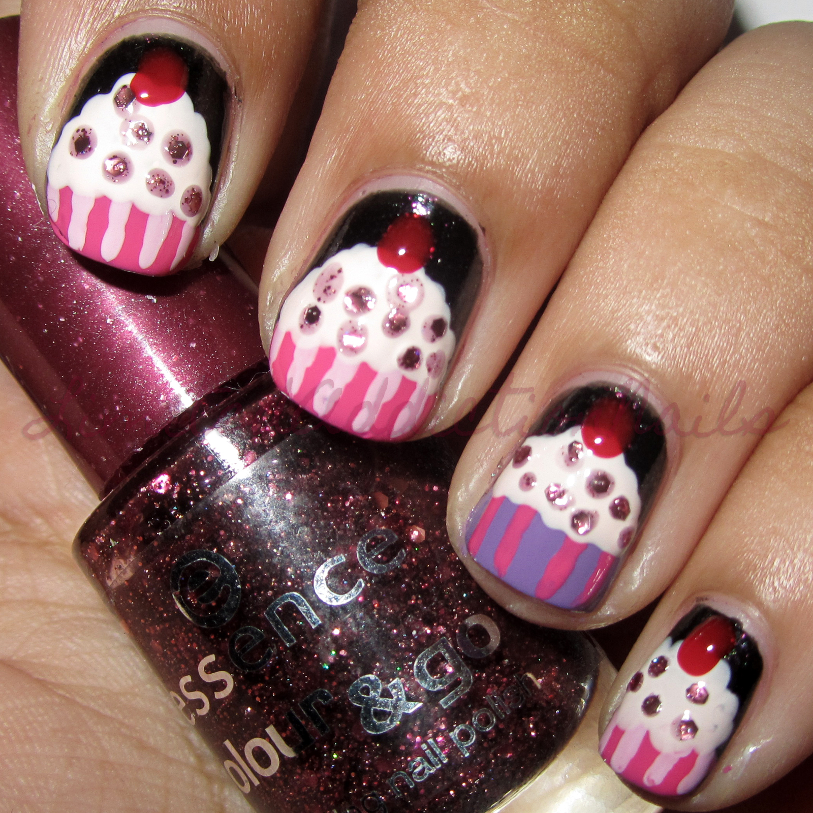 LimitedAddictionNails: Cupcake nails + How To
