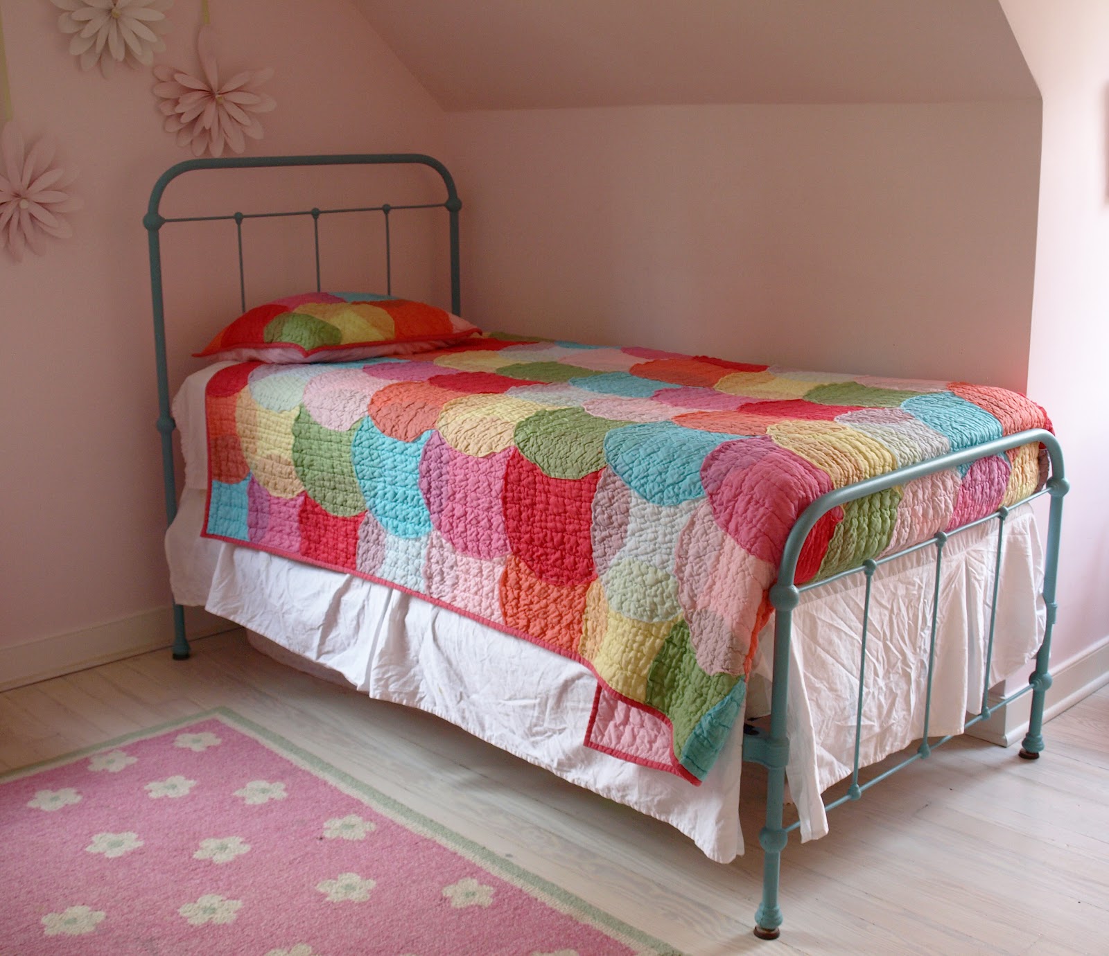 Twin Wrought Iron Bed in "Provence"