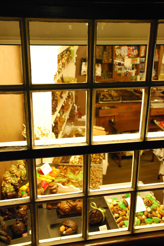 Candy Critic: Belgian Candy Windows - The Window Type