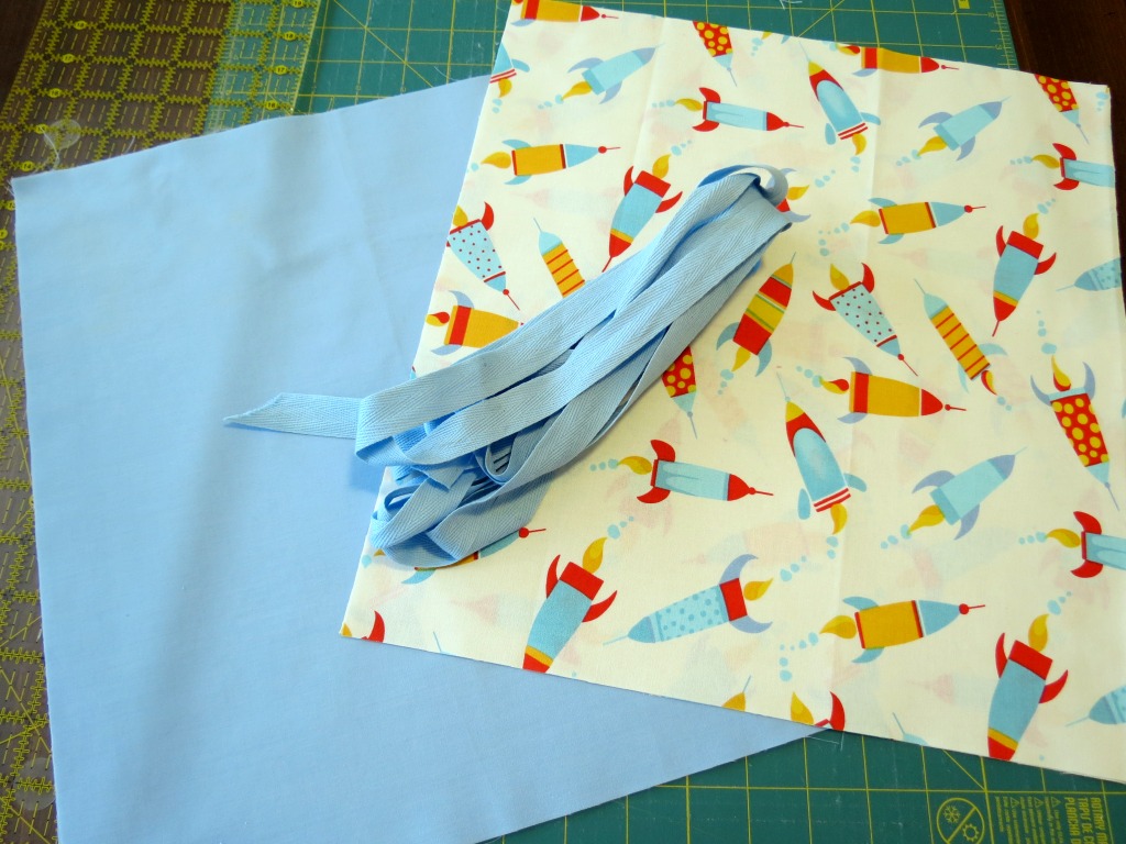 Sweet Bee Buzzings: Totetorial: Lined Drawstring Backpack