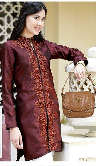 Muslim Women Fashions: Islamic Friendly Tunic Tops for Summer