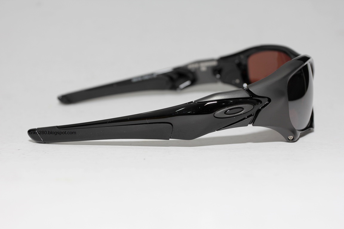 oakley pit boss 2 black