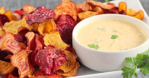 Aprenda a fazer chips naturais para servir como aperitivo