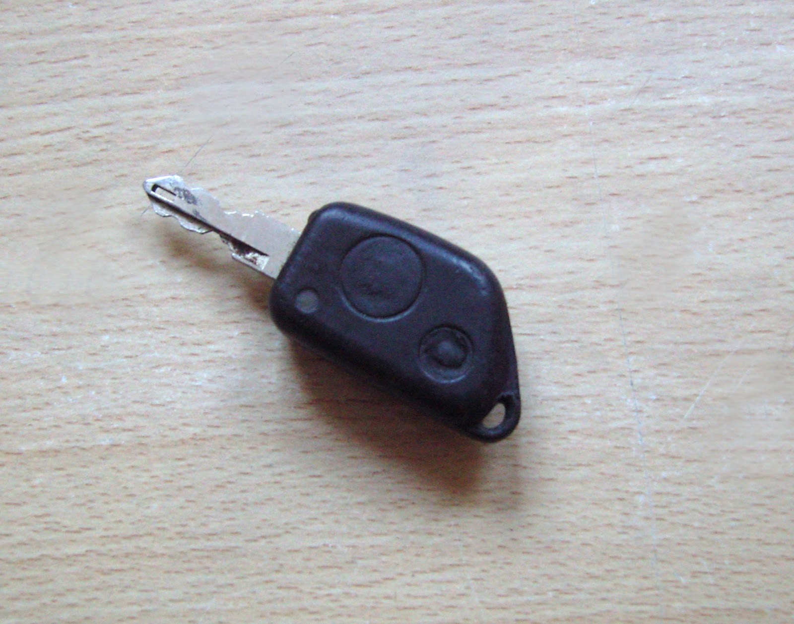 Video: Testing Peugeot 306 Infrared Key Fob | Pug Addicts - #1 Peugeot ...