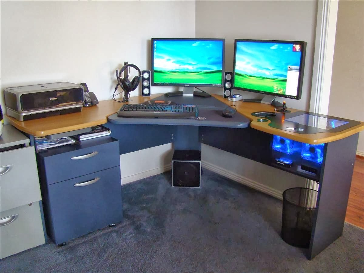 DIY PC Desk Mods: Clean PC Desk Mod With Built In Lian Li Case