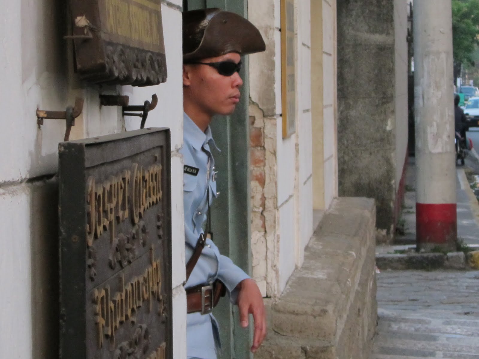 brommel: Intramuros guard