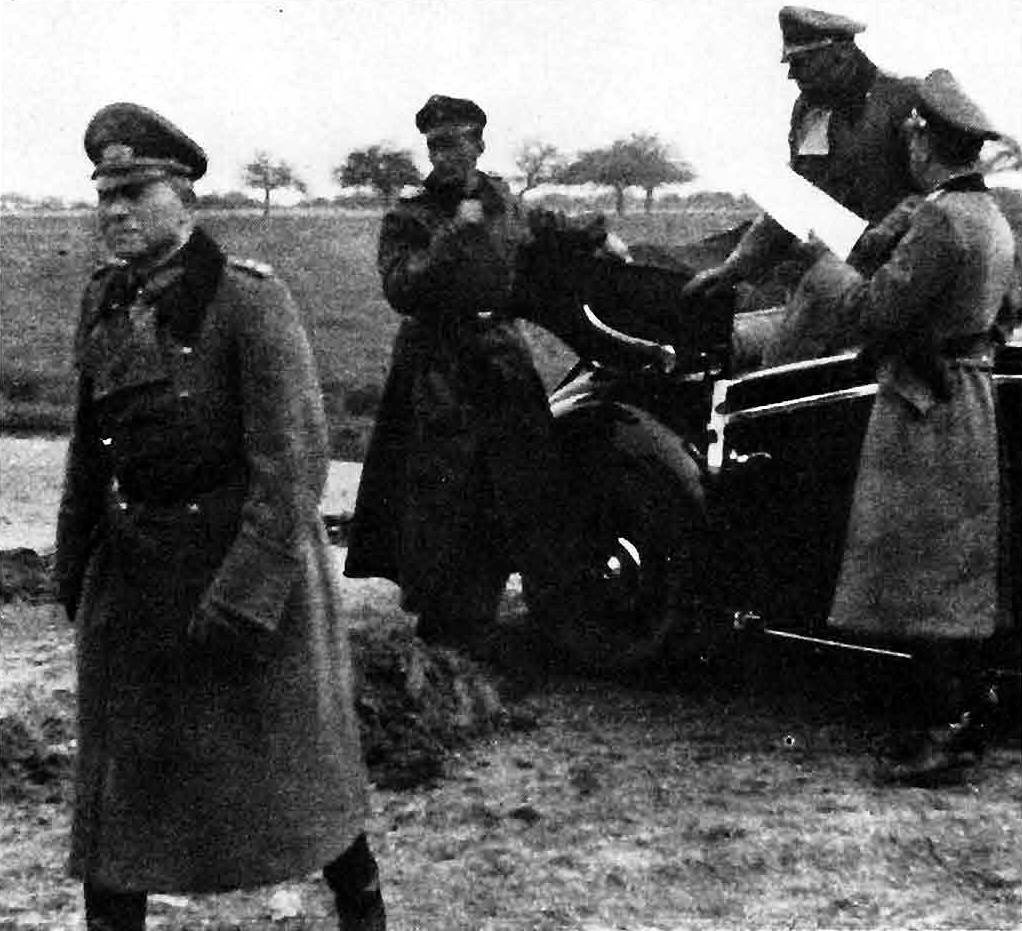 NAZI JERMAN: Foto 12. SS-Panzer-Division "Hitlerjugend"