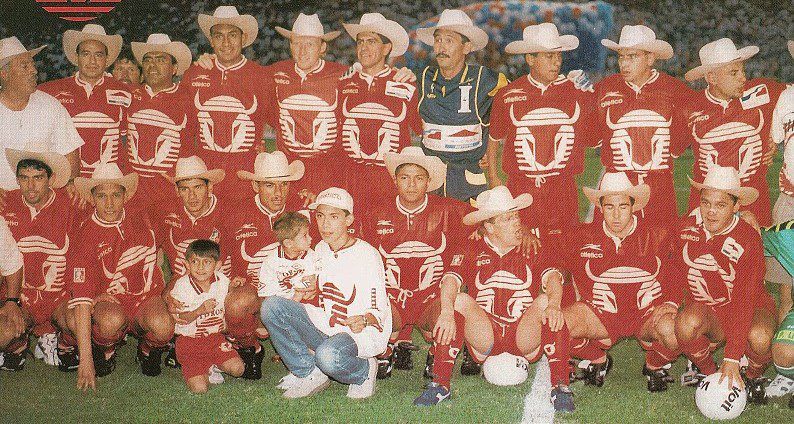 ANOTANDO FÚTBOL *: TOROS NEZA
