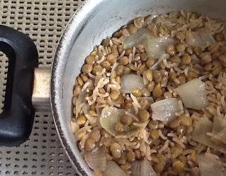 Culinária Árabe: Mjadra - Arroz com Lentilhas / Receita