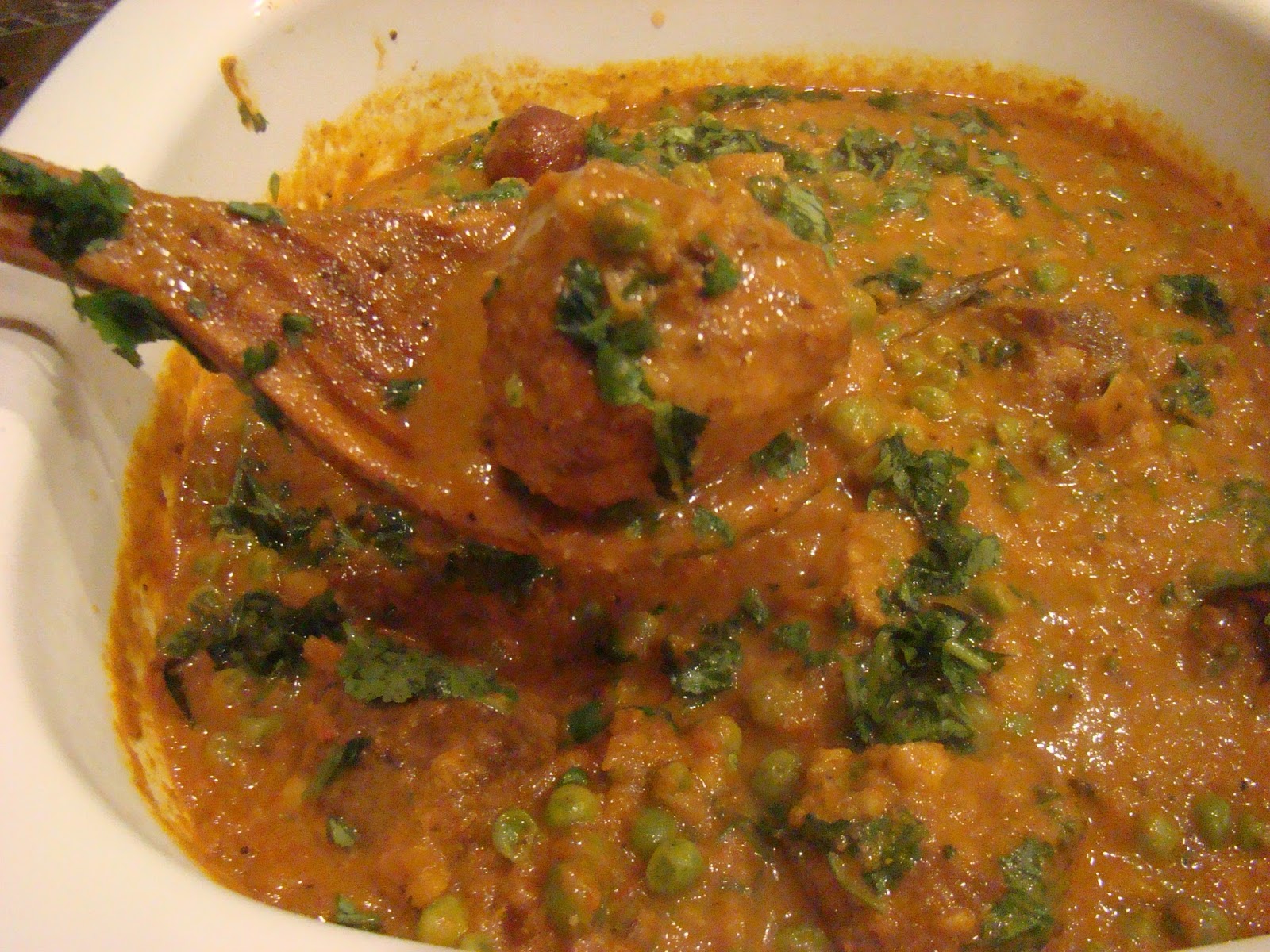 My Favorite Recipes Collection: Yummy Dum Arabi/ Taro Root Curry