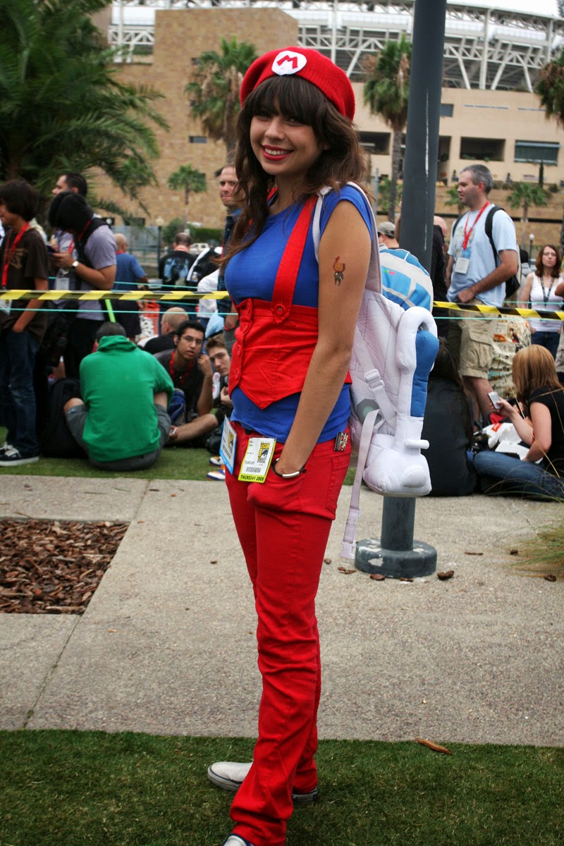 Cosplay: Super Mario Girl | It's me, Mario