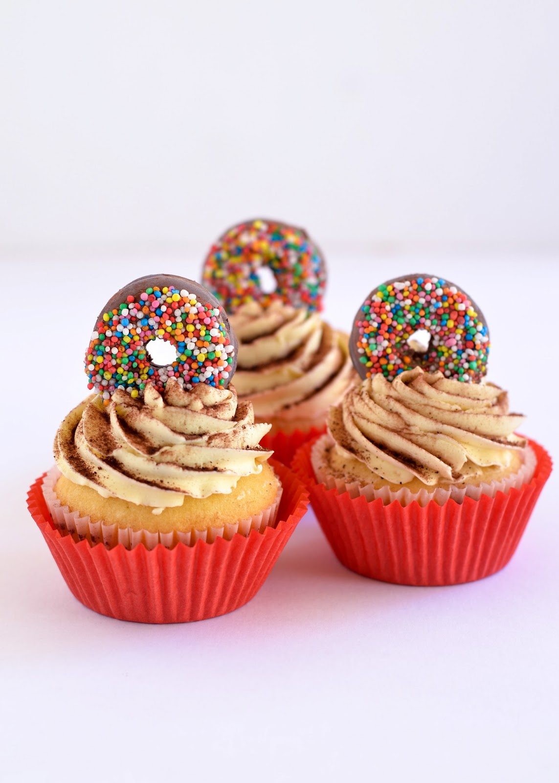 Officially 21 /-/ Fat kid birthday cupcakes for a Fat kid party. | The ...