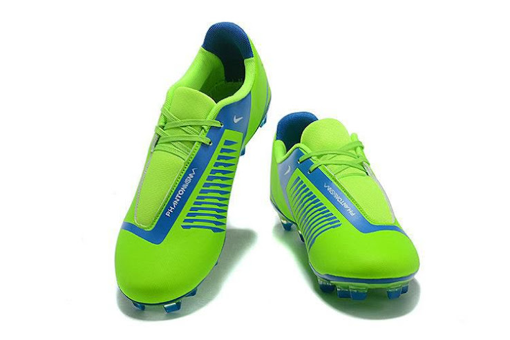 Ridiculous Quality - Fake Nike Phantom Venom Football Boots Already ...