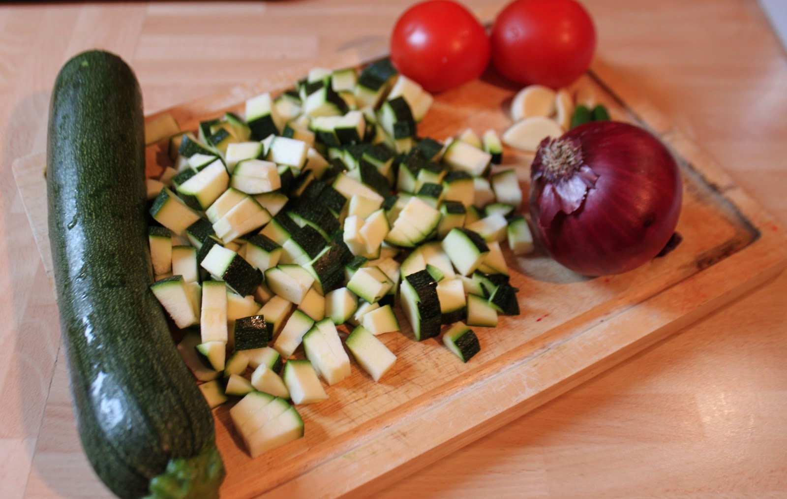 Curries & Chutneys: Courgettes Tomato Curry