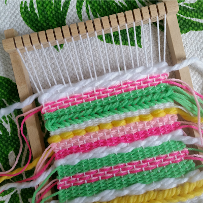 cupcake cutie: How to weave: Free step-by-step tutorial