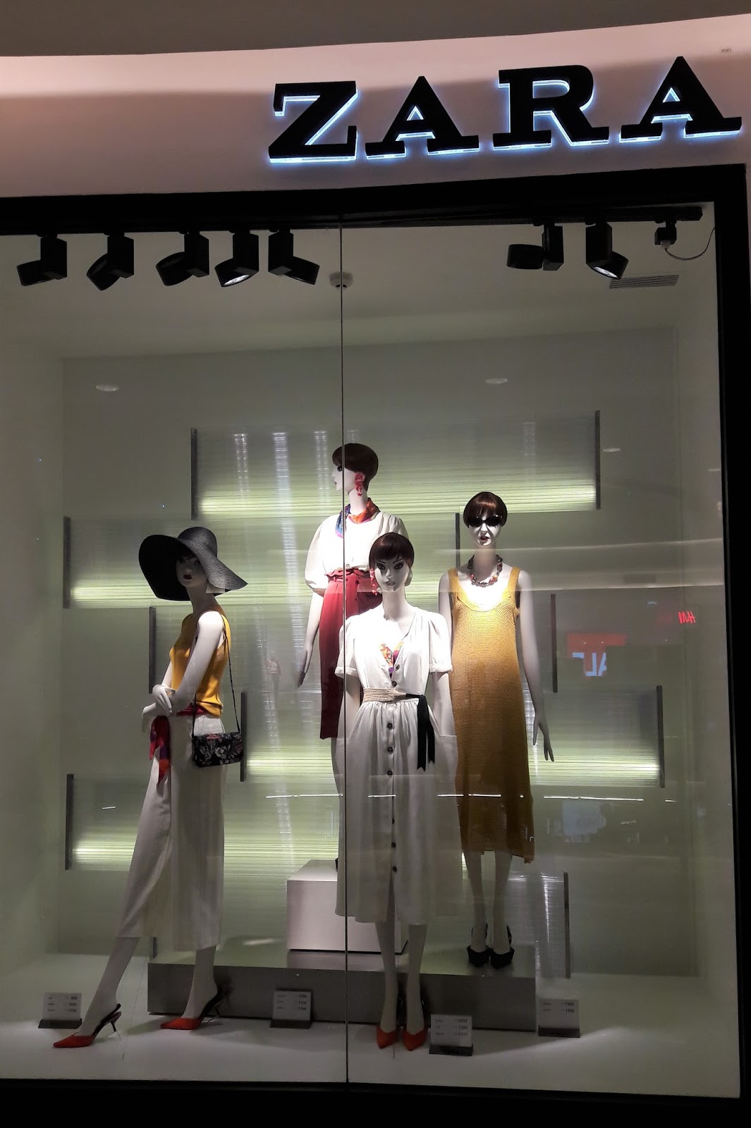 ZARA window display in Siam Paragon, Bangkok.