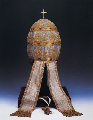 Te igitur: Symbolism of Papal Coronation and Tiara