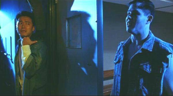 ปีนรั้วรีวิว: Magic cop (1990)