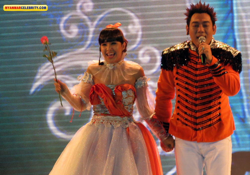 Yan Aung with Beautiful Myanmar Angels