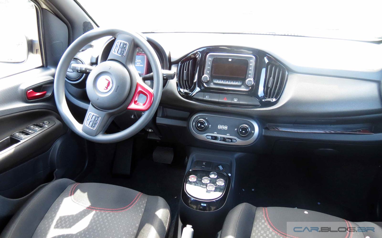 Uno Automático 1.4 Sporting 2015: test-drive e impressões