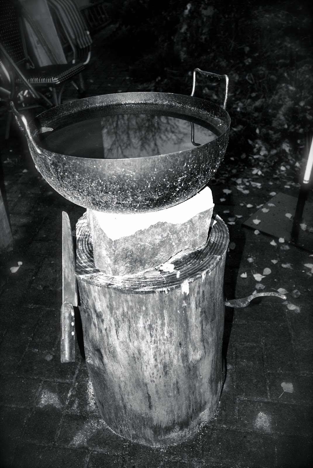 Kromagnon - L'évolution...: Kromagnon a décidé de devenir forgeron