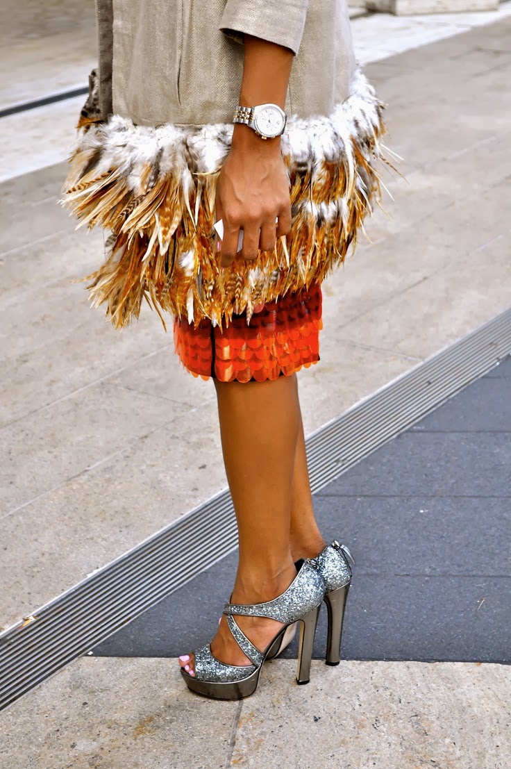 The Style Climber: Tears To The Eyes FAB!!! Thursday - Feather Fashion