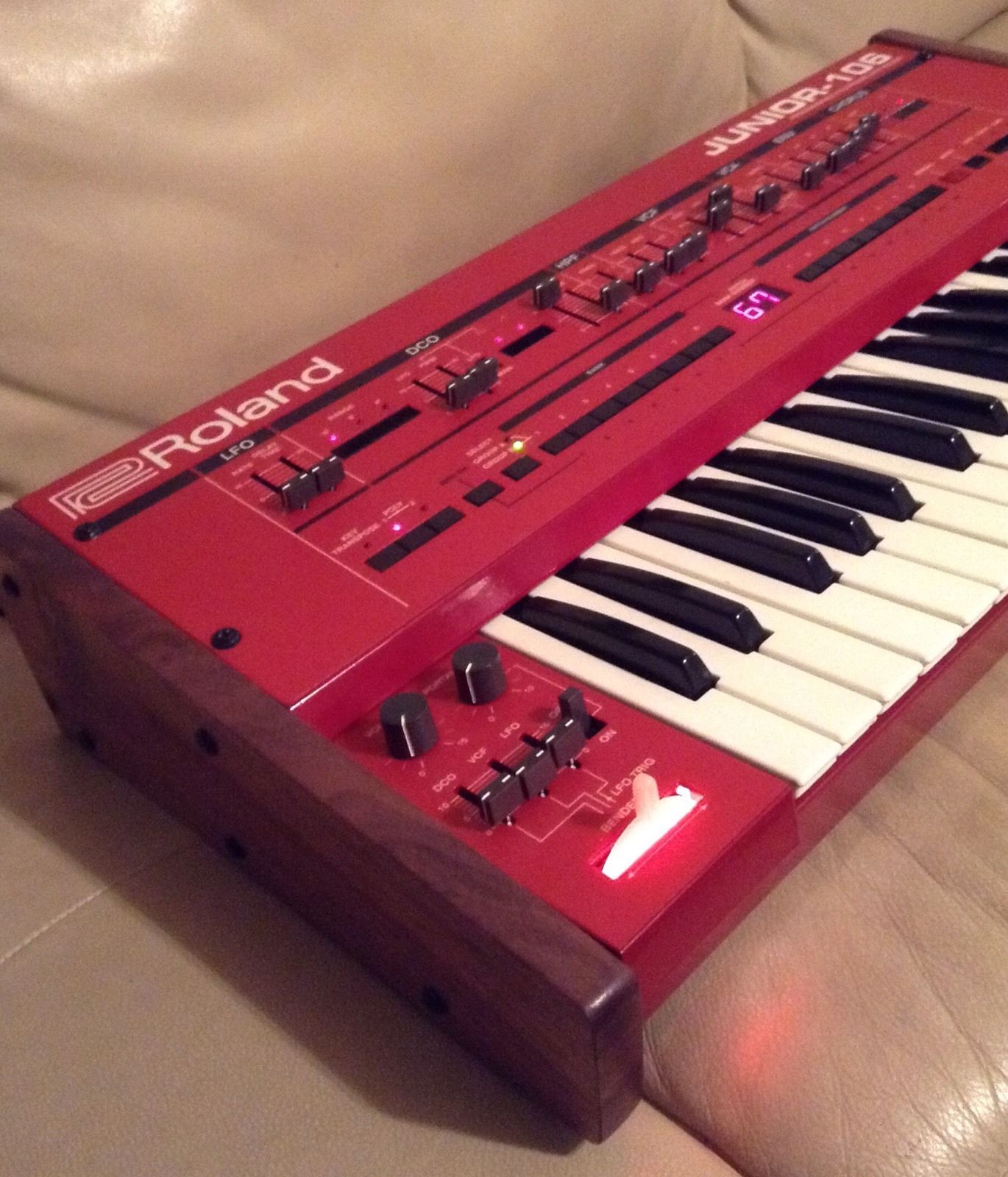 MATRIXSYNTH: SynthSpa Custom Red Roland Junior 106