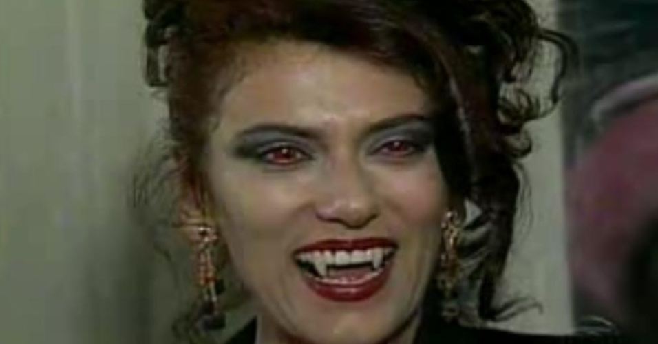 ALESSANDRA MARQUES: VAMP , vampiro