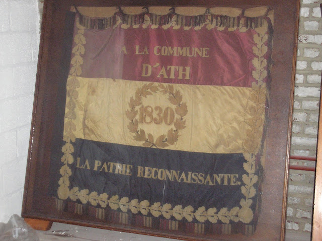 Pro Belgica - Hainaut: Drapeaux d'honneur de la ville d'Ath