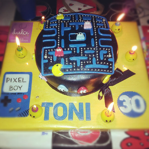 Pixels Mil: Una tarta muy especial