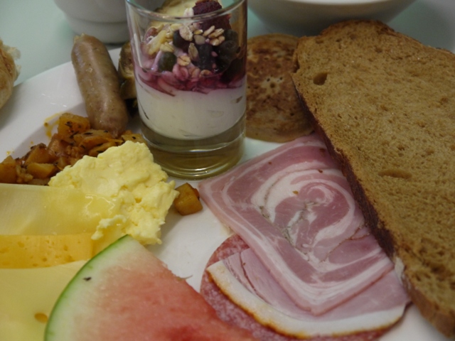 Clockwatching Tart: Road Trip - Iceland - A Sensible Breakfast