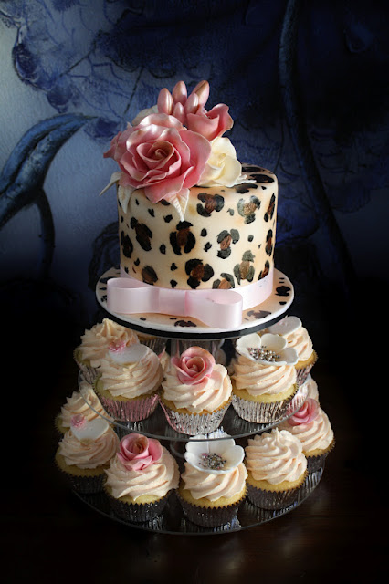 Sandy's Cakes: Nat's Leopard & Pink Birthday Cake