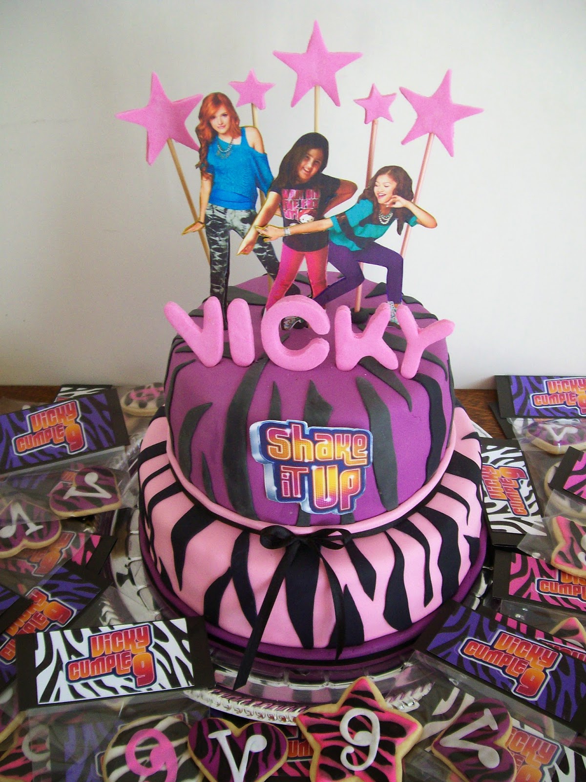 Dulces y Colores: Shake It Up