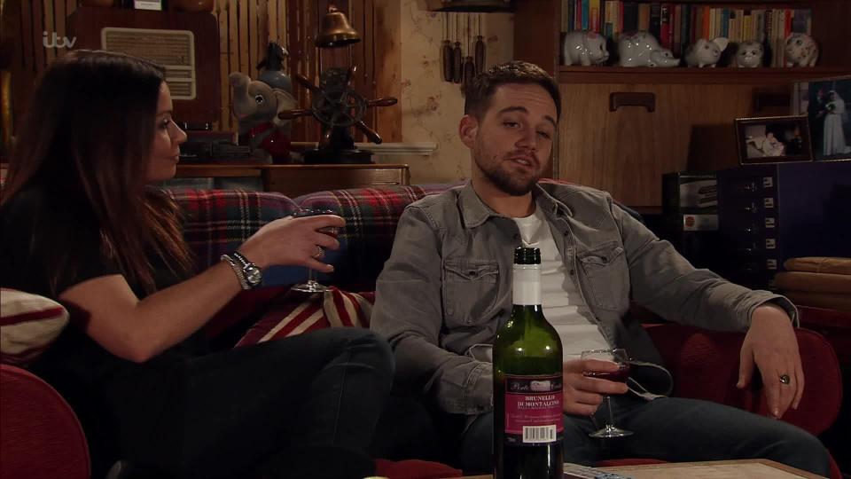 Coronation Street Blog: Working through the 5 Stages of Corrie Grief ...
