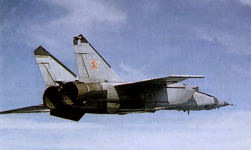 Blog de Aviones de Caza y Ataque: Mikoyan-Gurevich MiG-25 Foxbat