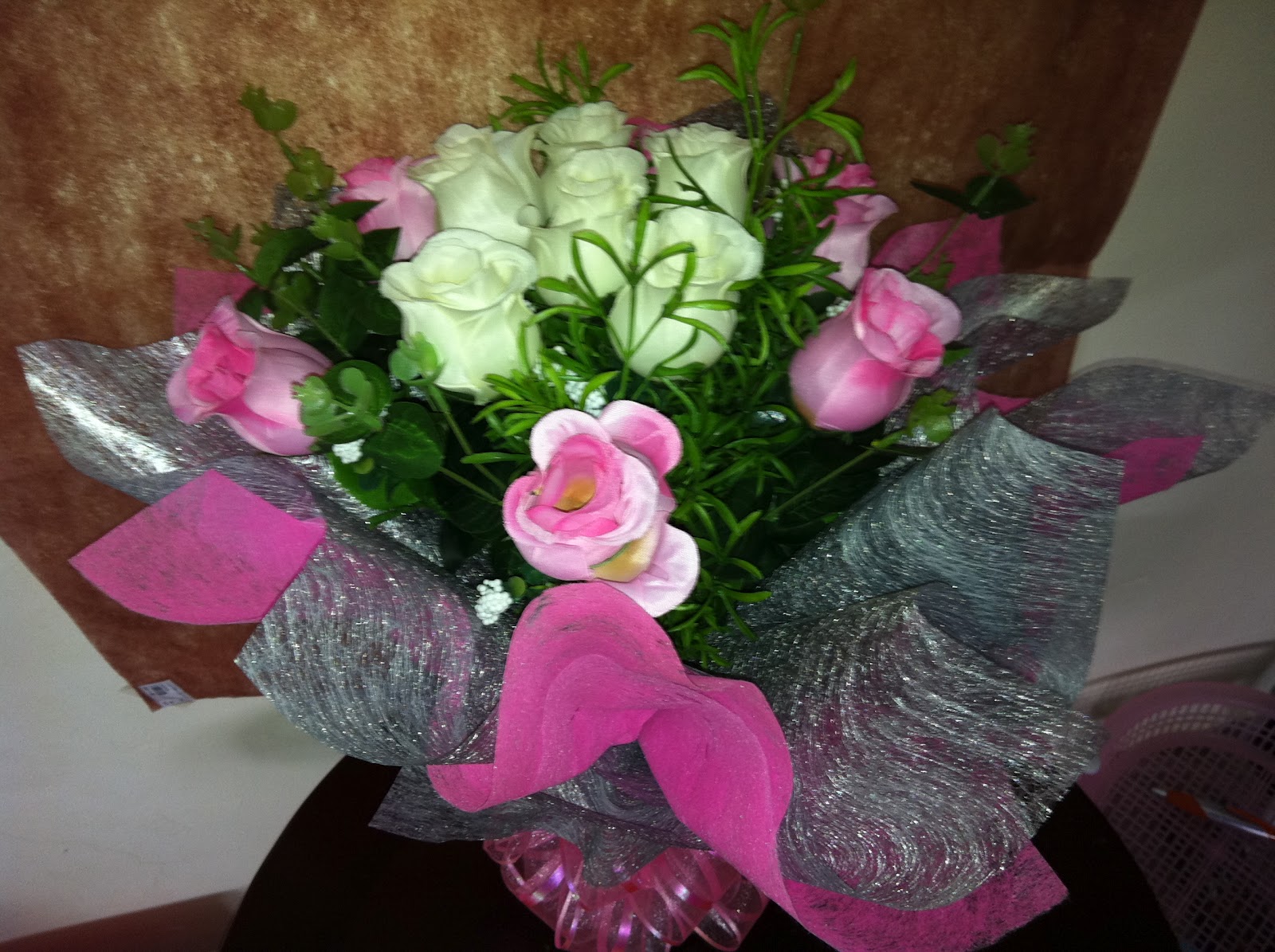 Souvenir & Flower together: Jambangan bunga