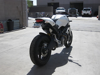 Speedy Bikes: ducati monster 696 white