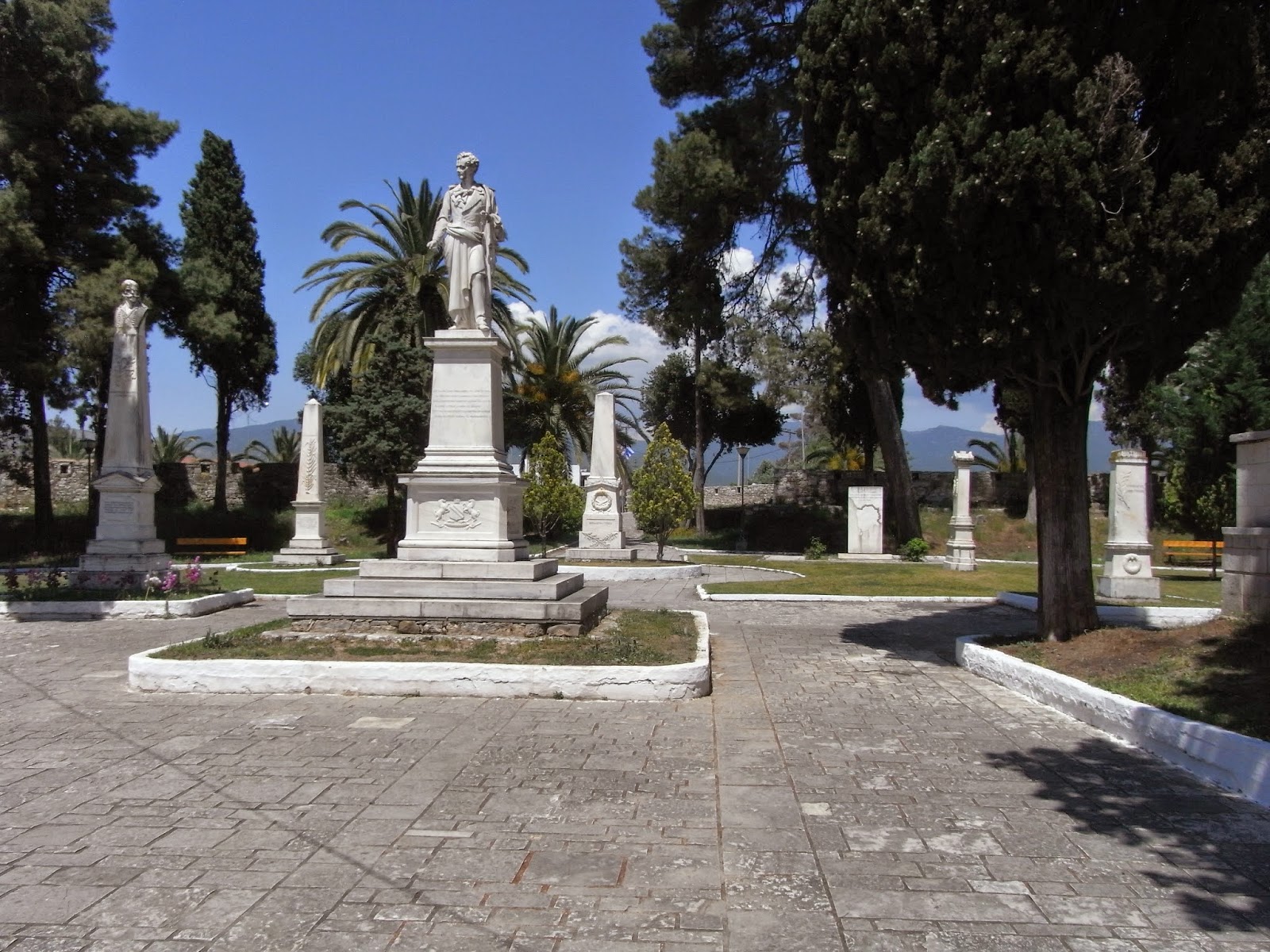 Πήγα μια βόλτα: Ο κήπος των ηρώων στο Μεσολόγγι