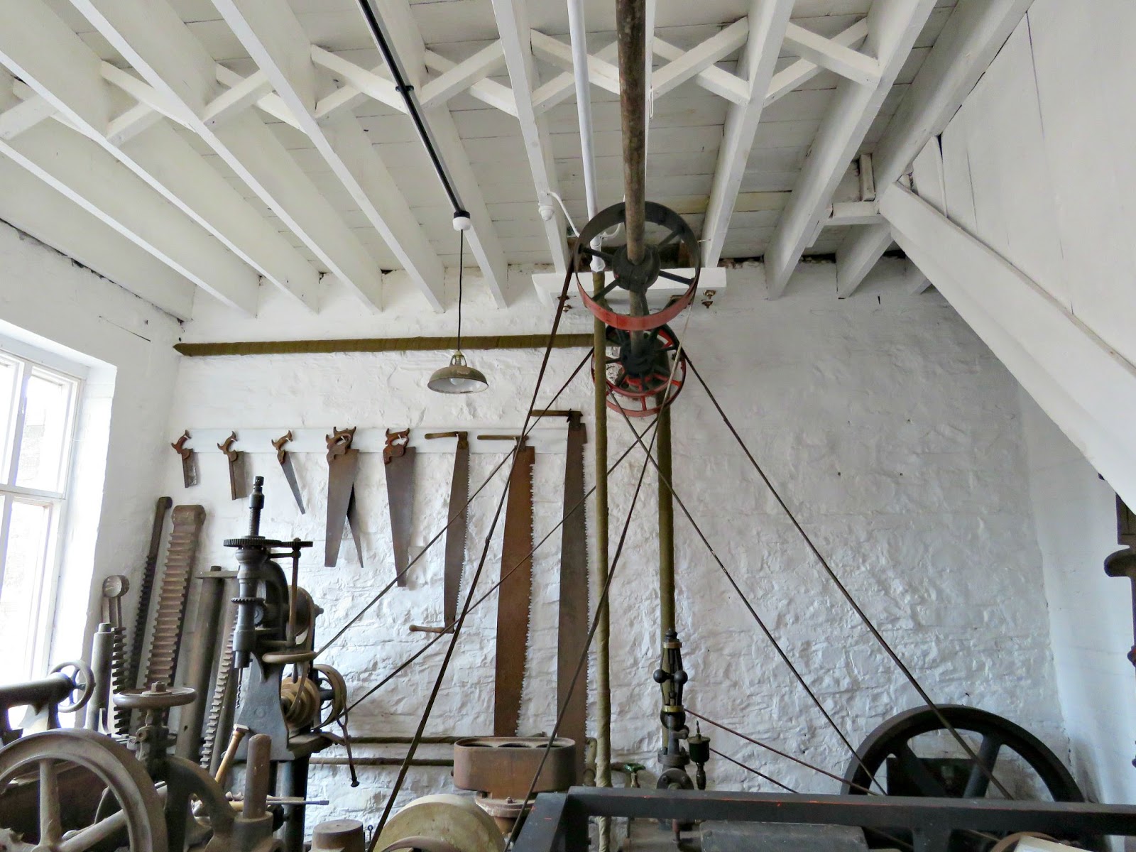 just saying ...: Coldharbour Mill: a little piece of knitting history ...